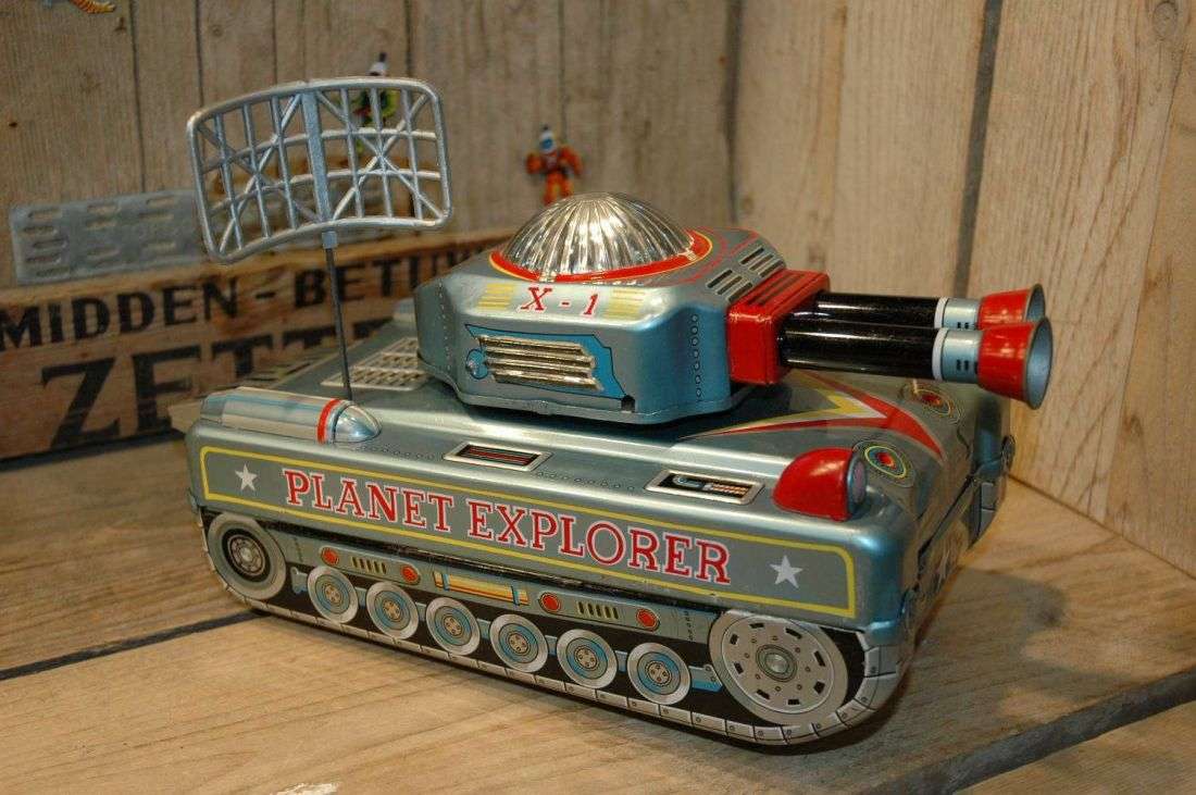 Alps - Planet Explorer - Vintage Spacetoys