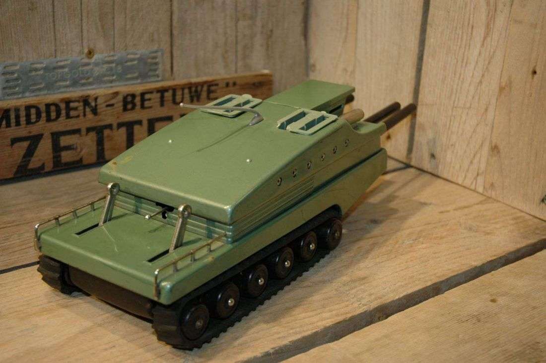 Bandai / Sears - Commander Tank - Vintage Spacetoys