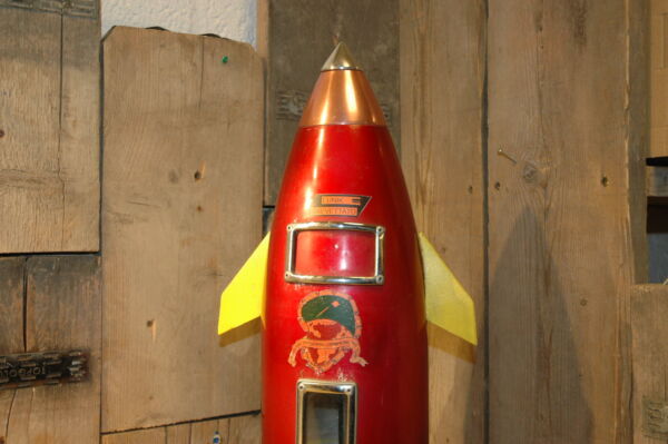 Italy - Rocket Gumball Machine - Vintage Spacetoys