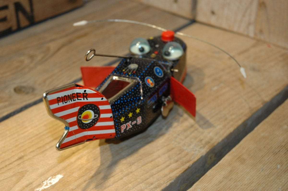 Yoshiya - Space Whale Ship - Vintage Spacetoys