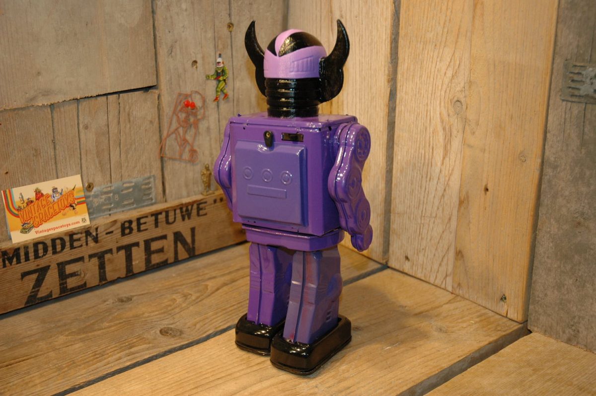 VST - Attacking Rotate O`Matic Zaborger Space Robot. Purple edition ...