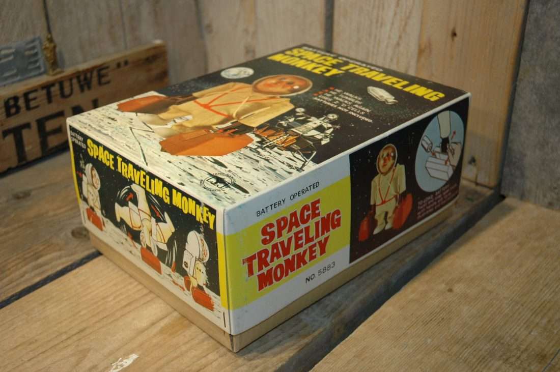 Yanoman - Space Traveling Monkey - Vintage Spacetoys
